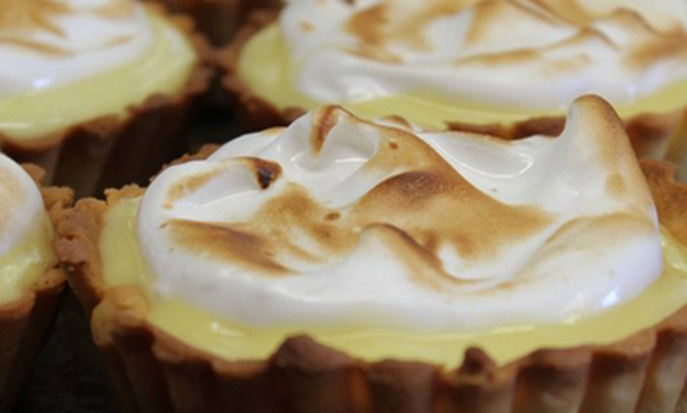 Lemon Meringue Tart Recipe | Bake with Stork