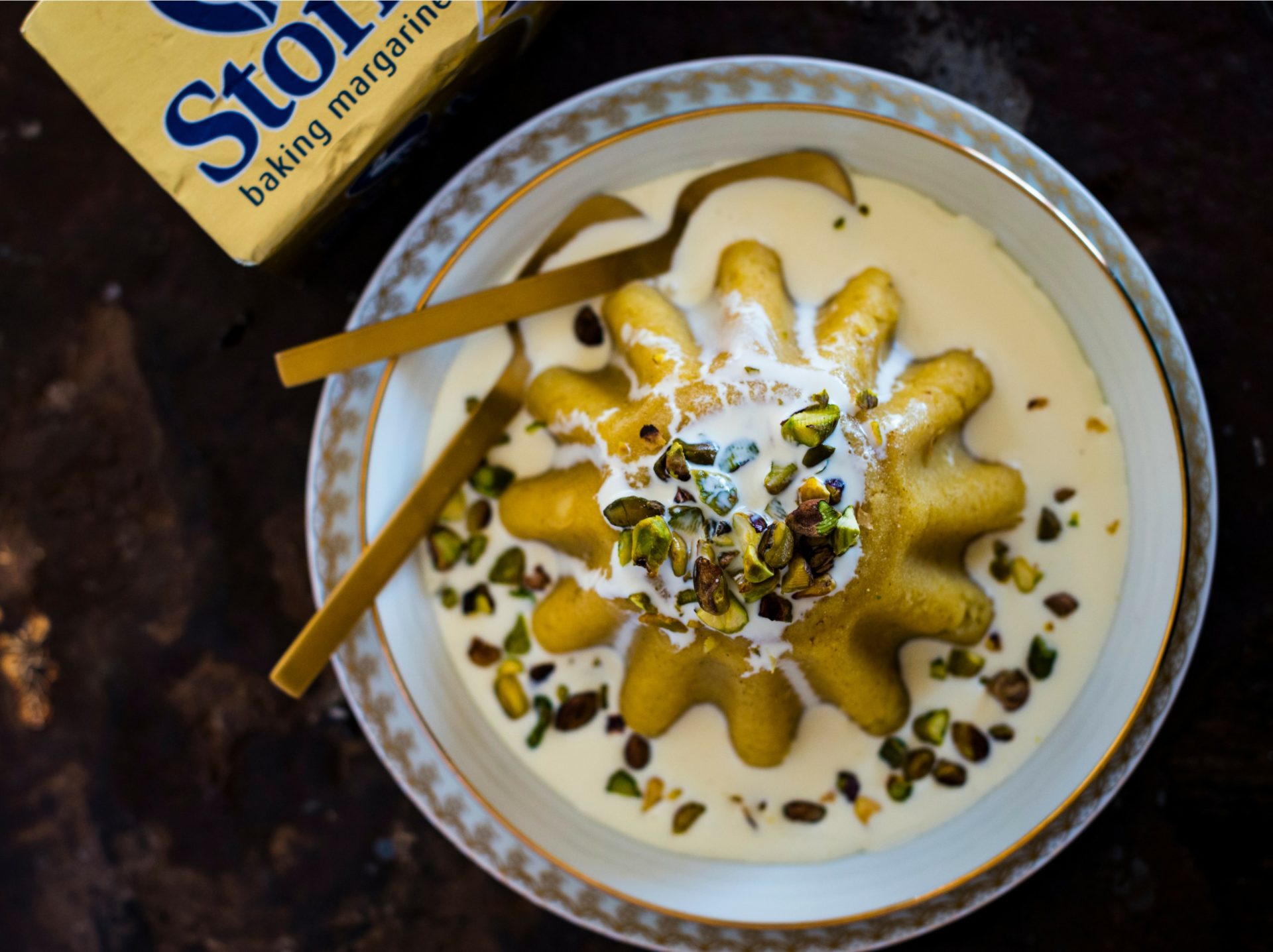 Semolina Halva With Almonds & Vanilla Recipe | Bake with Stork